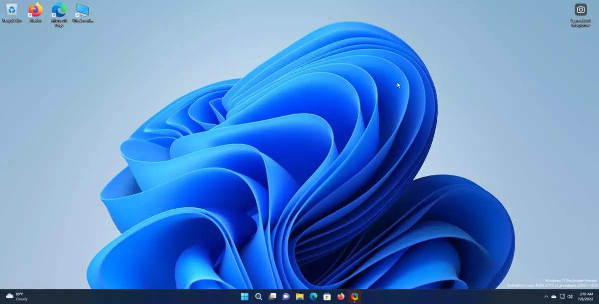 Scaoileann Microsoft dhá thógáil nua chuig an Windows 11 Insider Preview Beta cainéal