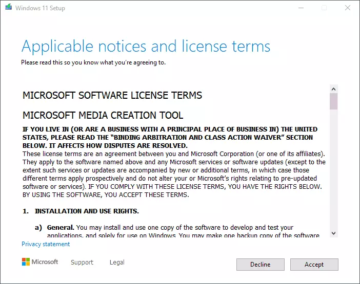 Condicións da licenza da ferramenta de creación de medios de Windows 11