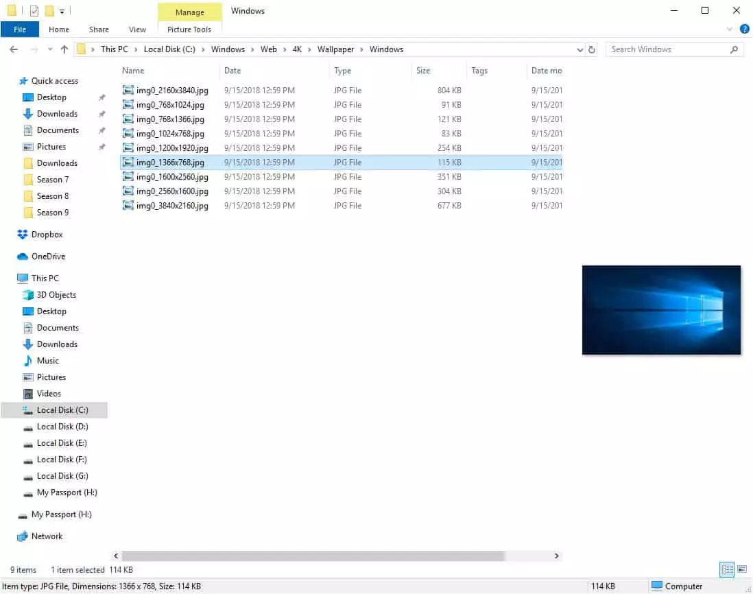 Xagee lagu kaydiyaa asalka desktop-ka (warqaadaha) ee Windows 10